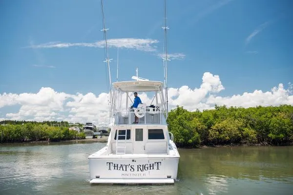 Jupiter 35 Flybridge Convertible 2004 for Sale | MarineSource