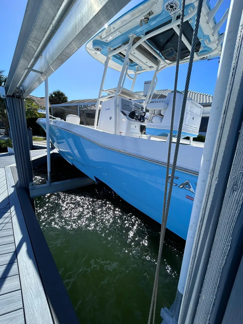 Caymas 281 HB 2023 for Sale | MarineSource