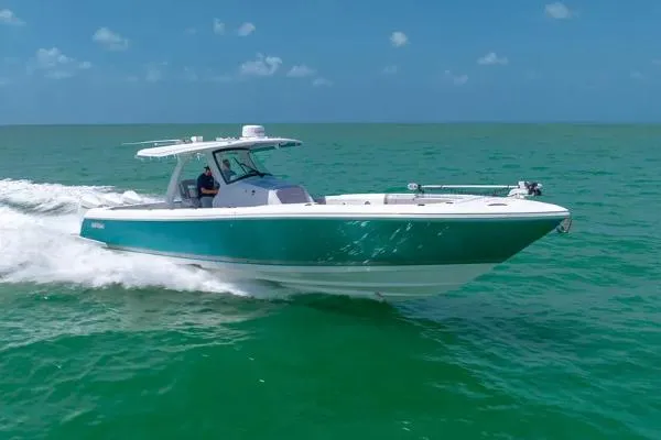 Intrepid 375 Intrepid Nomad SE 2023 for Sale | MarineSource