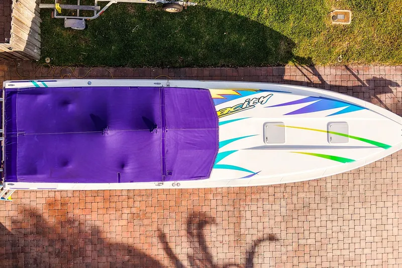 Active Thunder 32 2000 - Marine Source