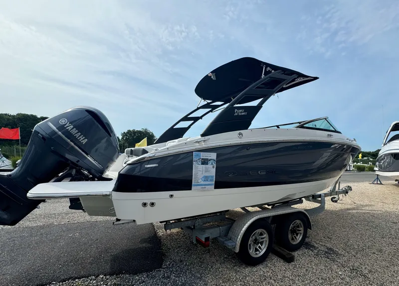 Regal LX4 2025 - Marine Source