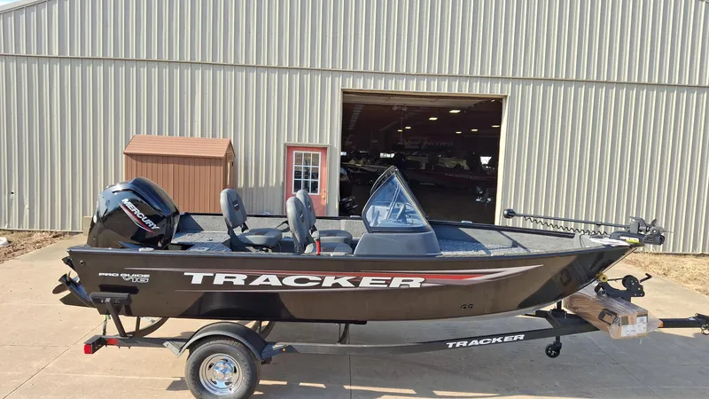 Tracker Pro Guide V-16 WT 2025 for Sale | MarineSource