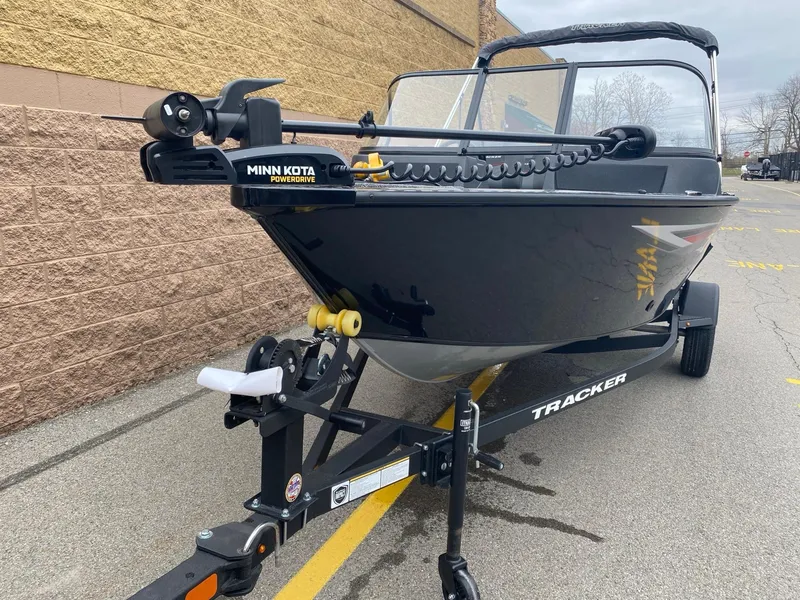 Tracker Pro Guide V-16 WT 2025 for Sale | MarineSource