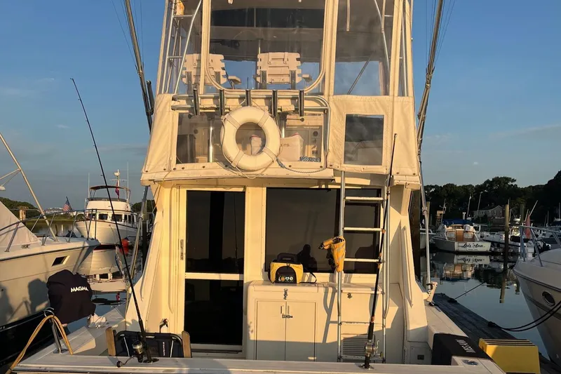 Viking Convertible 1990 for Sale | MarineSource
