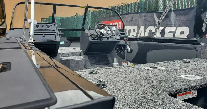 Tracker Targa V-19 WT 2025 for Sale | MarineSource