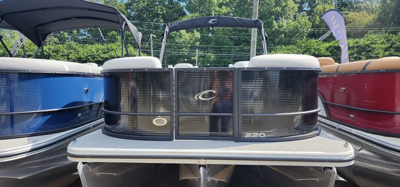 Crest Classic 220 SLRC 2025 for Sale | MarineSource