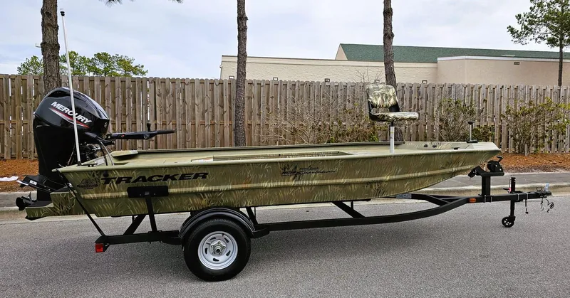 Tracker Grizzly 1654 T Sportsman 2025 - Marine Source