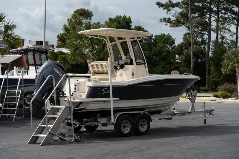 Scout 215 XSF 2025 for Sale | MarineSource