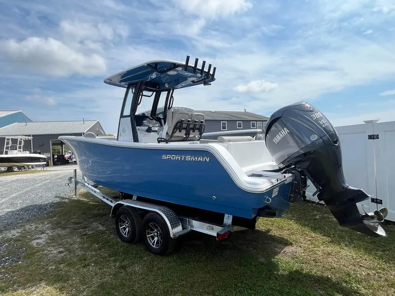 Sportsman Open 232 Center Console 2025 - Marine Source
