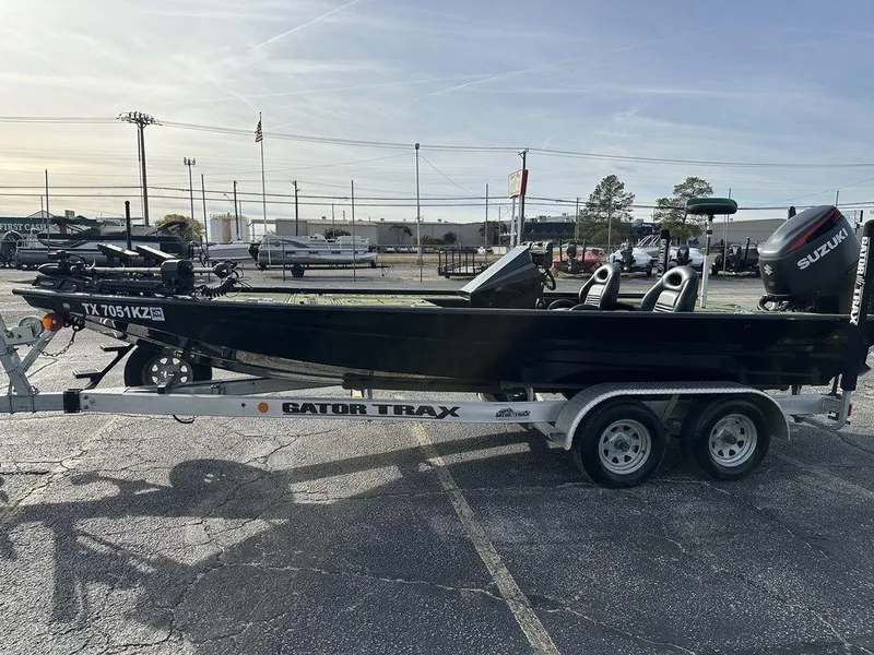 Gator Trax Strike 20' 2023 - Marine Source
