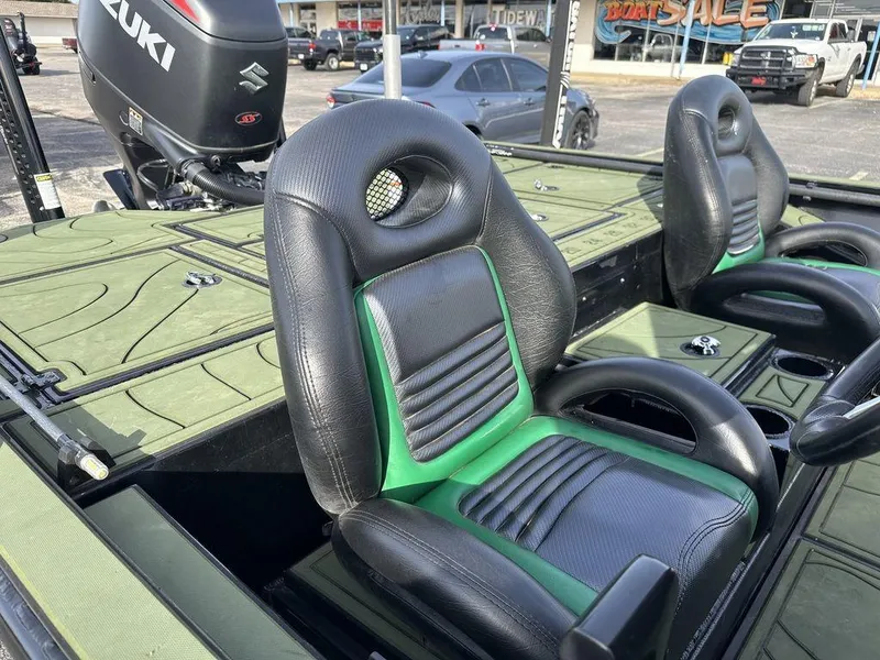 Gator Trax Strike 20' 2023 - Marine Source