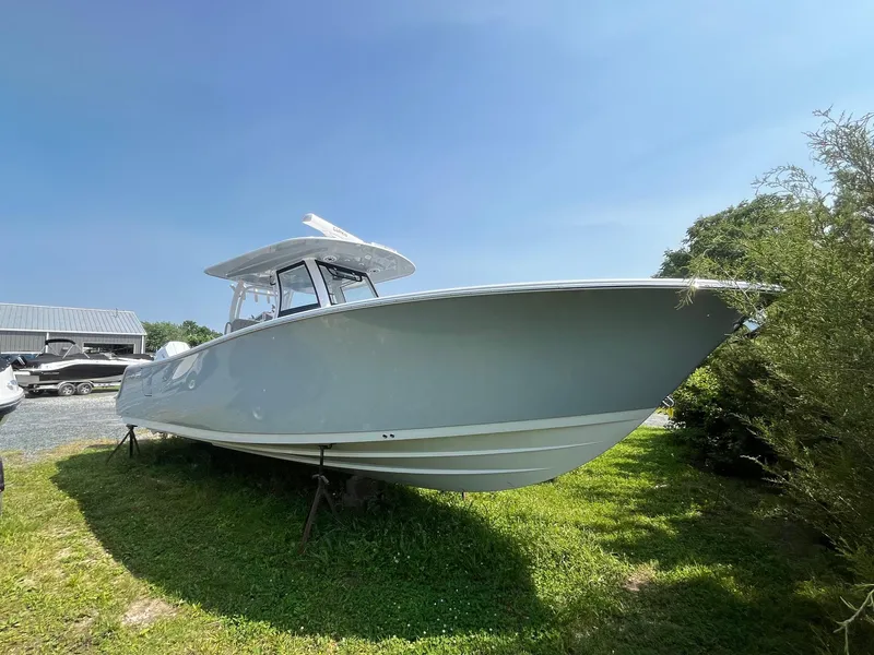 Sportsman Open 322 Center Console 2025 - Marine Source