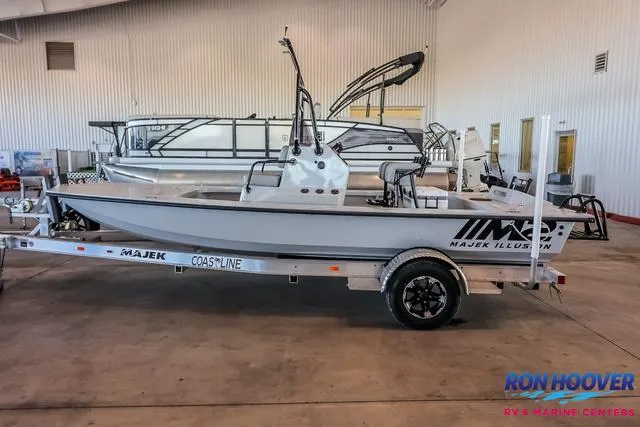 Majek 18 M2 2025 - Marine Source
