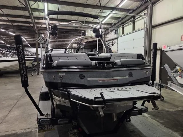Malibu Boats Inc Wakesetter 23 LSV 2022 - Marine Source