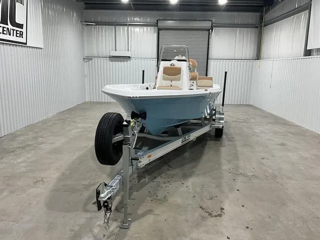 NauticStar 214 Bay 2025 - Marine Source