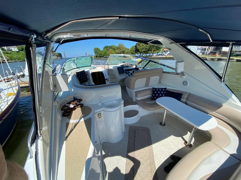 Cruisers Yachts 4270 Express 2000 for Sale | MarineSource