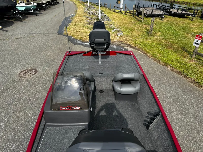 Tracker Bass Tracker Classic XL 2025 - Marine Source