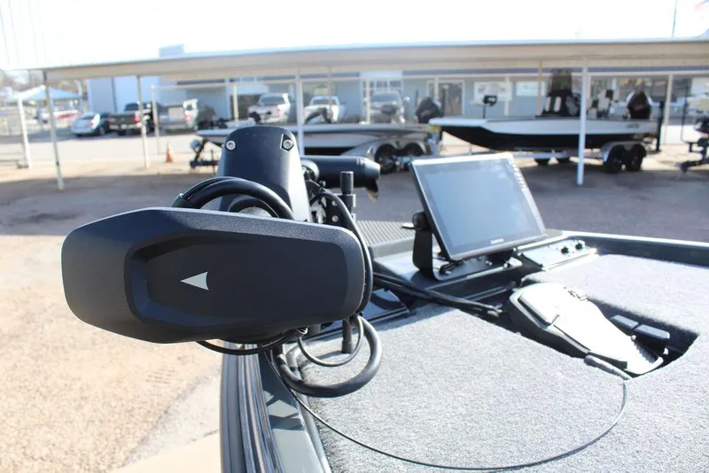 Phoenix Bass Boat 721 ZXL 2025 - Marine Source