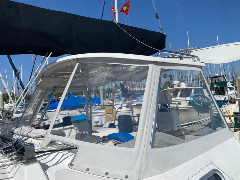Catalina 350 2003 - Marine Source