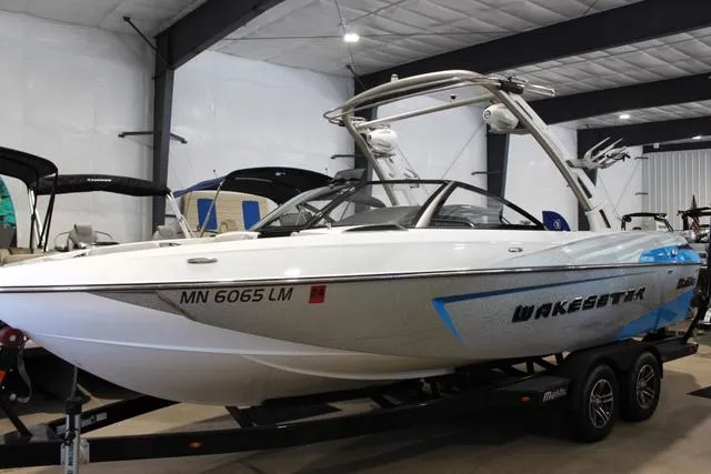 Malibu Wakesetter 23 LSV 2016 for Sale | MarineSource