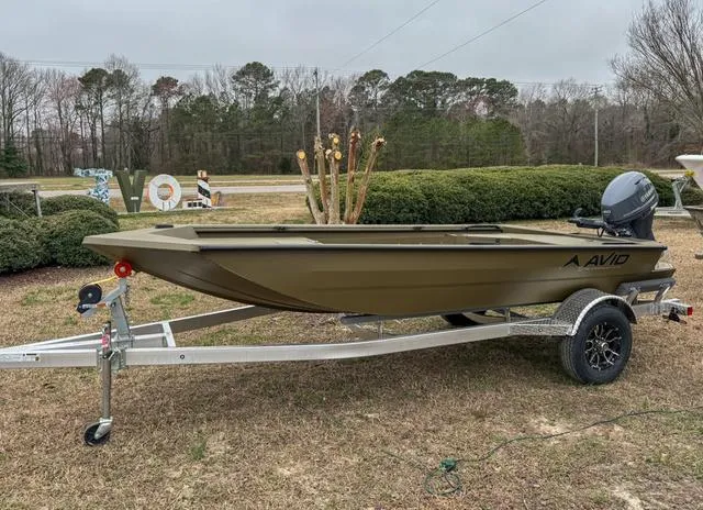 Avid 16 Commander 2025 for Sale | MarineSource