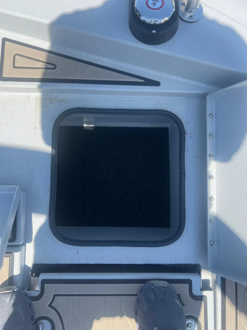 Avid 23MAG 2025 for Sale | MarineSource