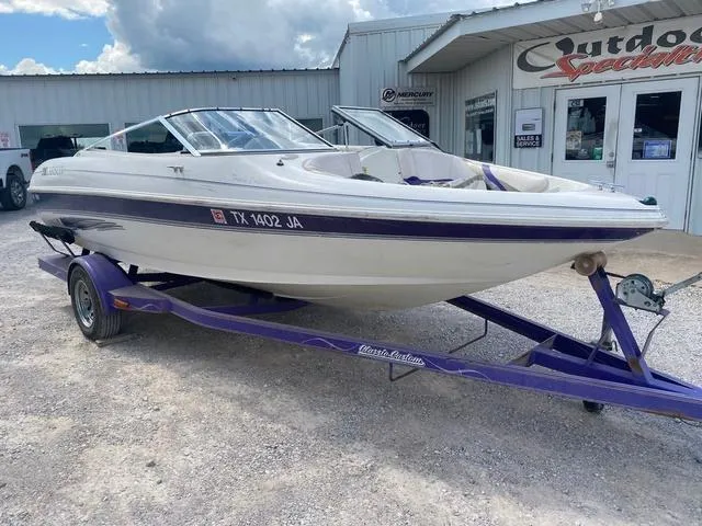 Larson Travis Edition 1997 for Sale | MarineSource