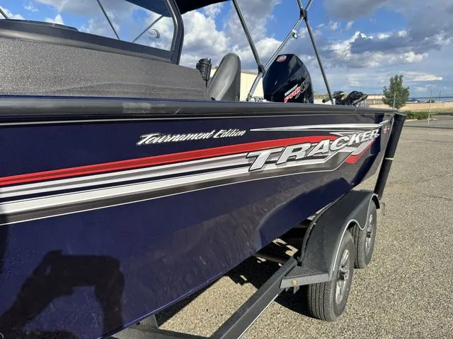 Tracker Targa™ V-19 WT 2023 for Sale | MarineSource