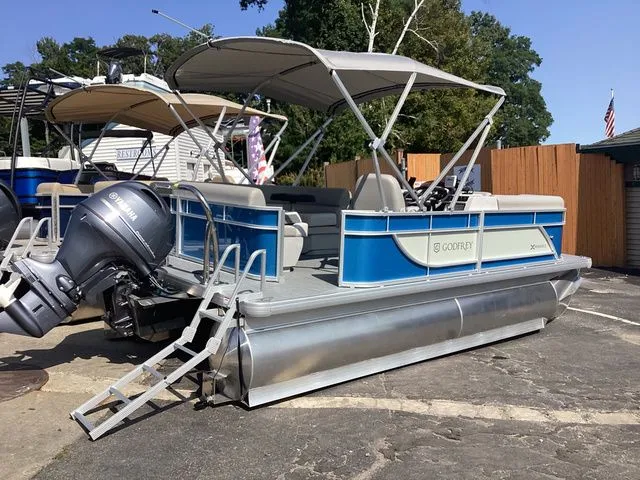 Godfrey Xperience 1886 CX 2026 for Sale | MarineSource