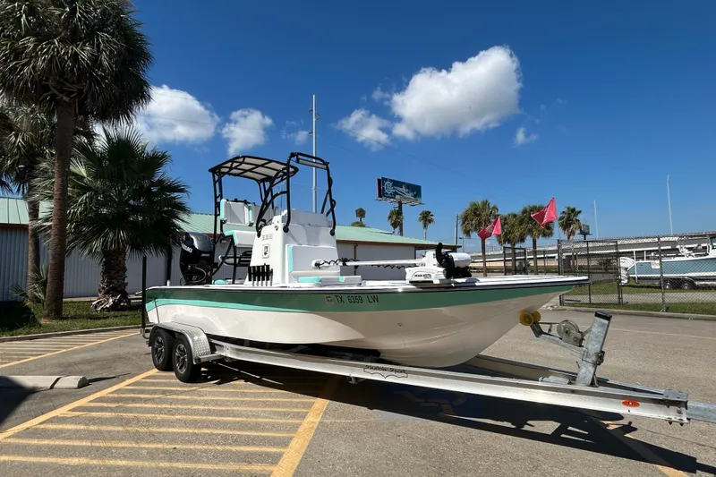 Shallow Sport 24 Modified V 2024 for Sale | MarineSource